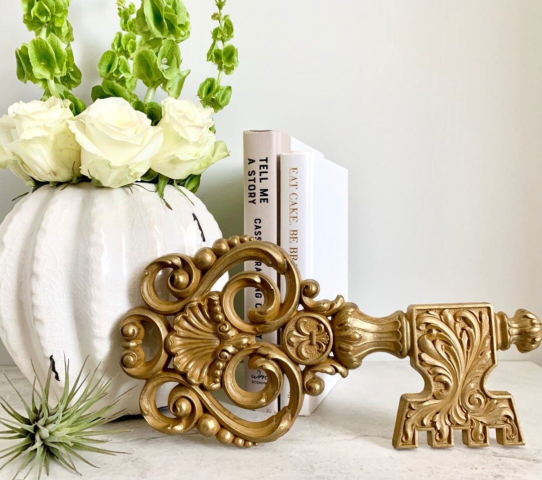 Vintage Syroco Skeleton Keys, Mid Century Ornate Key Wall Plaques ...