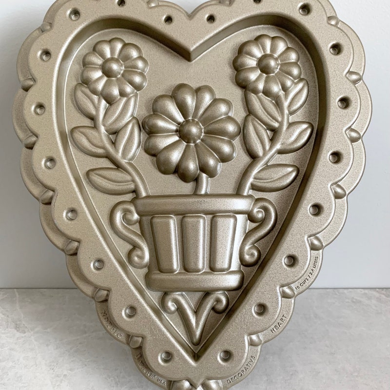 Aluminum Vintage Heart Baking Pan - Etsy