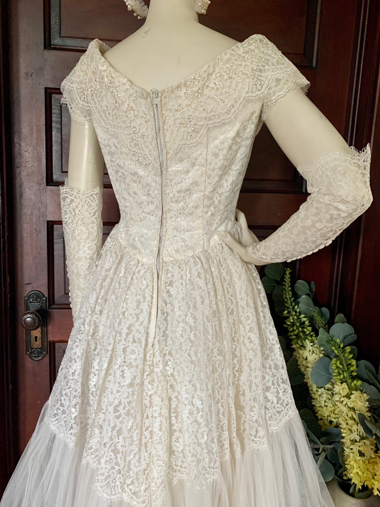 Vintage 1950s Tea Length Lace and Tulle Wedding Dress and - Etsy