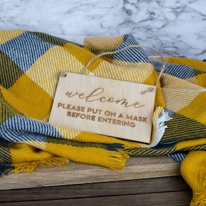 Welcome Please Put A Mask on Before Entering Door Hanger Sign | Mask ...