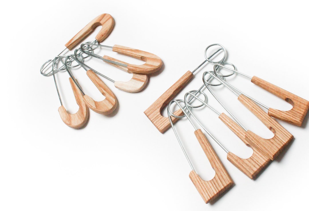 Wooden Safety Pin in Round or Square Shape, Brooch in Different Sizes ...