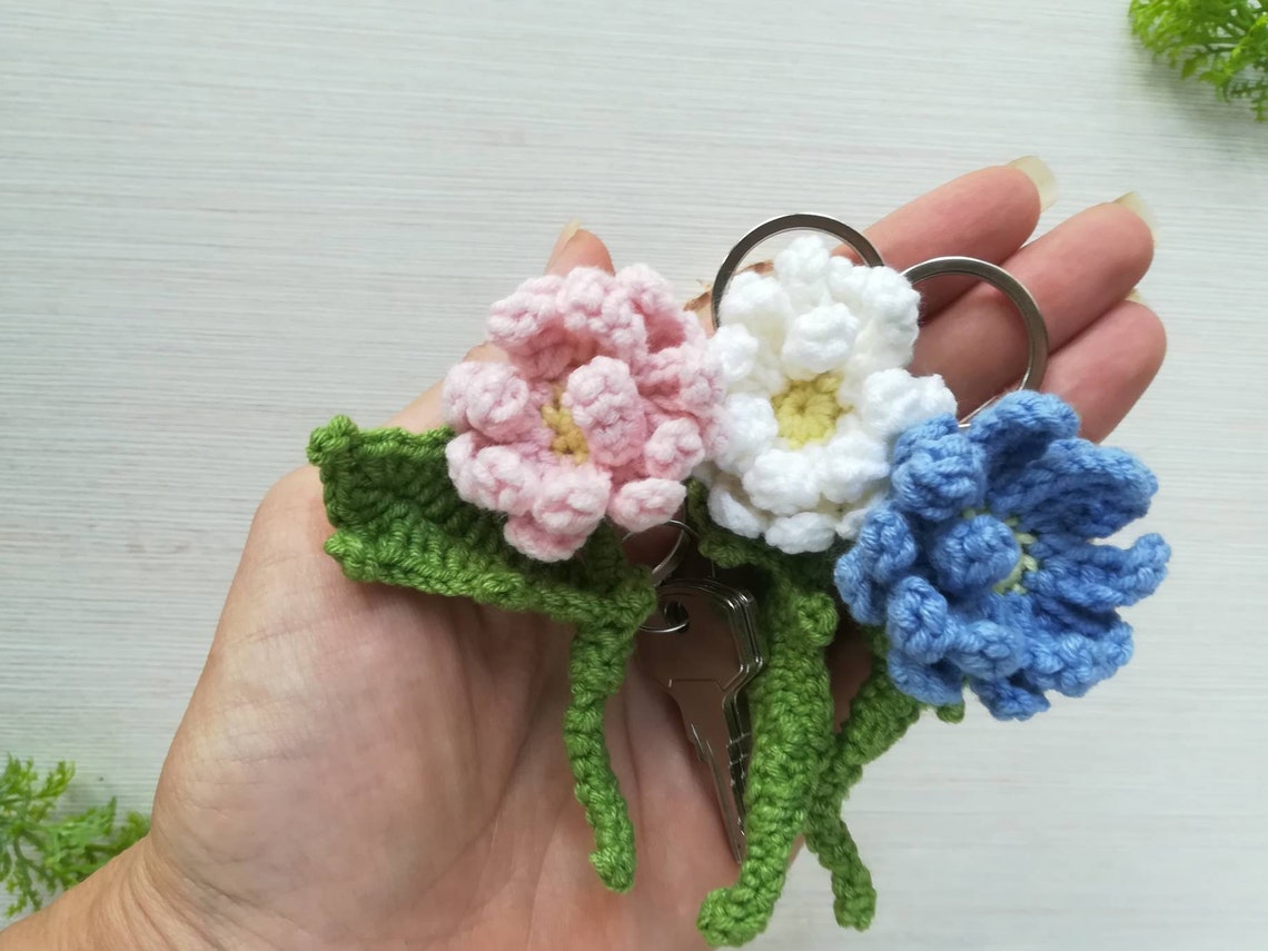 Crochet Pattern Keychain Flower as Little Gift for Her PDF - Etsy
