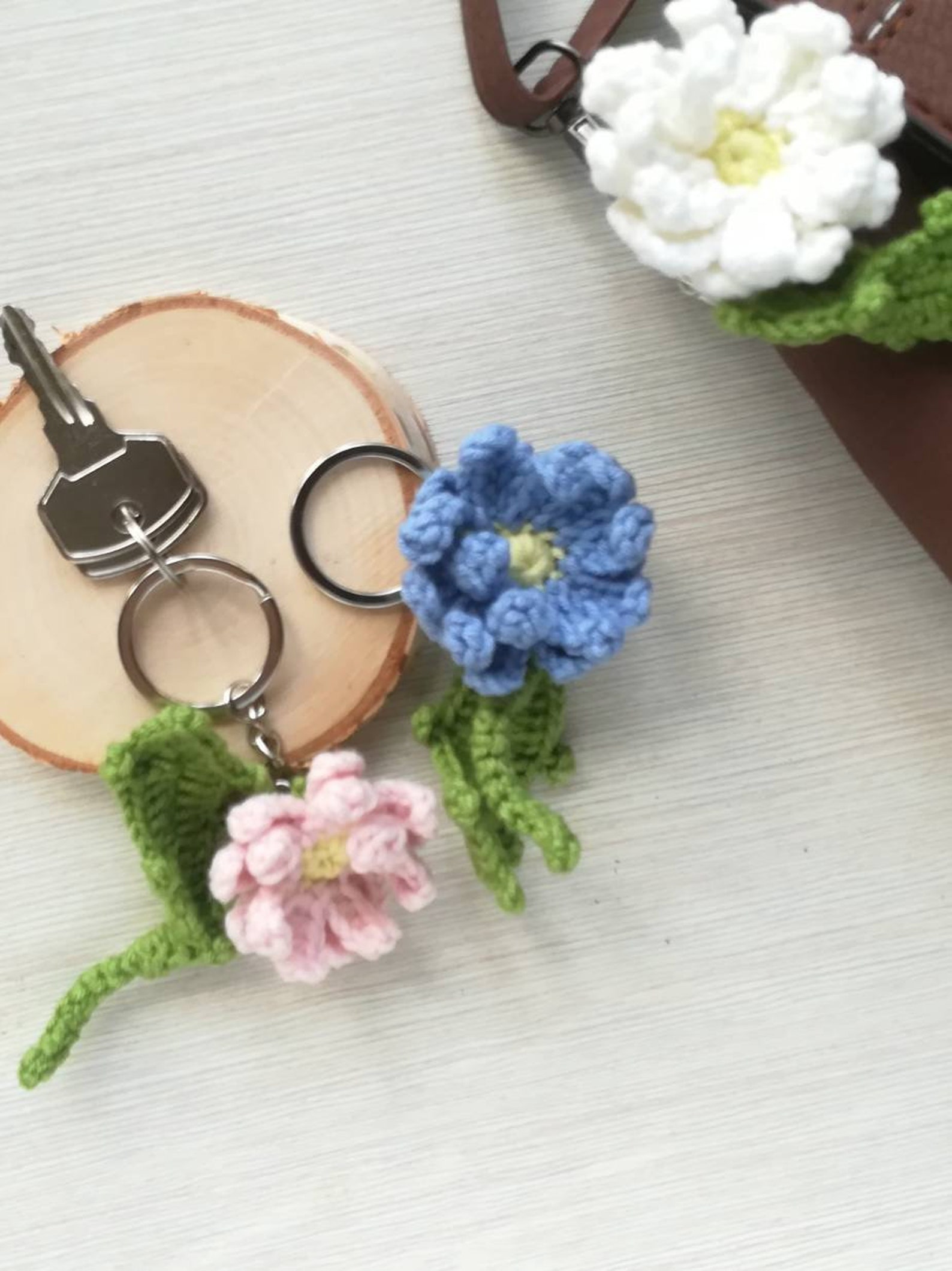 Crochet Pattern Keychain Flower as Little Gift for Her PDF - Etsy