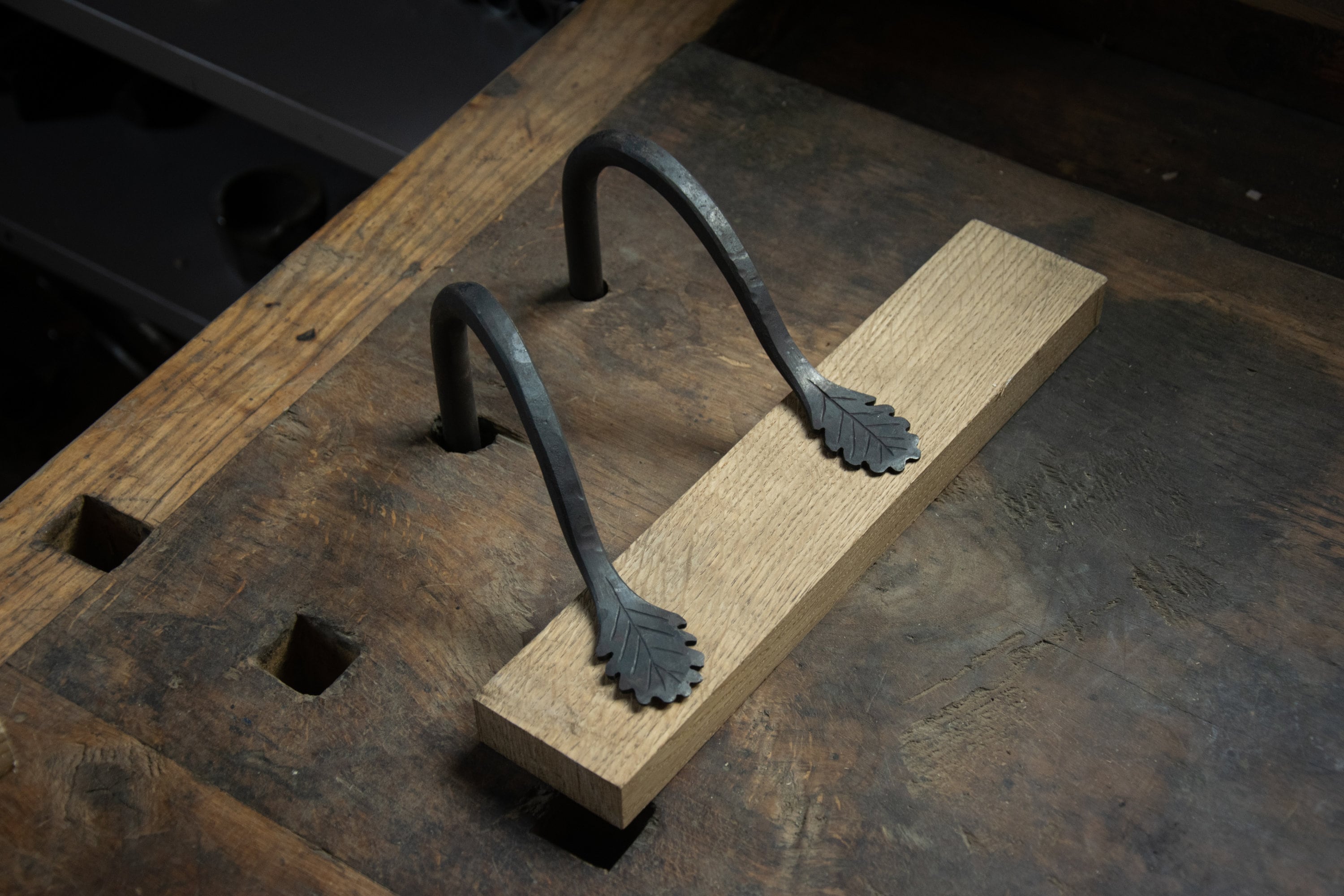 Workbench Holdfast, for Φ16mm or 5/8 Inch Hole, Oak Leaf Shape ...