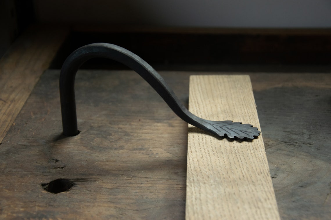 Workbench Holdfast for Φ16mm or 5/8 Inch Hole Oak Leaf - Etsy