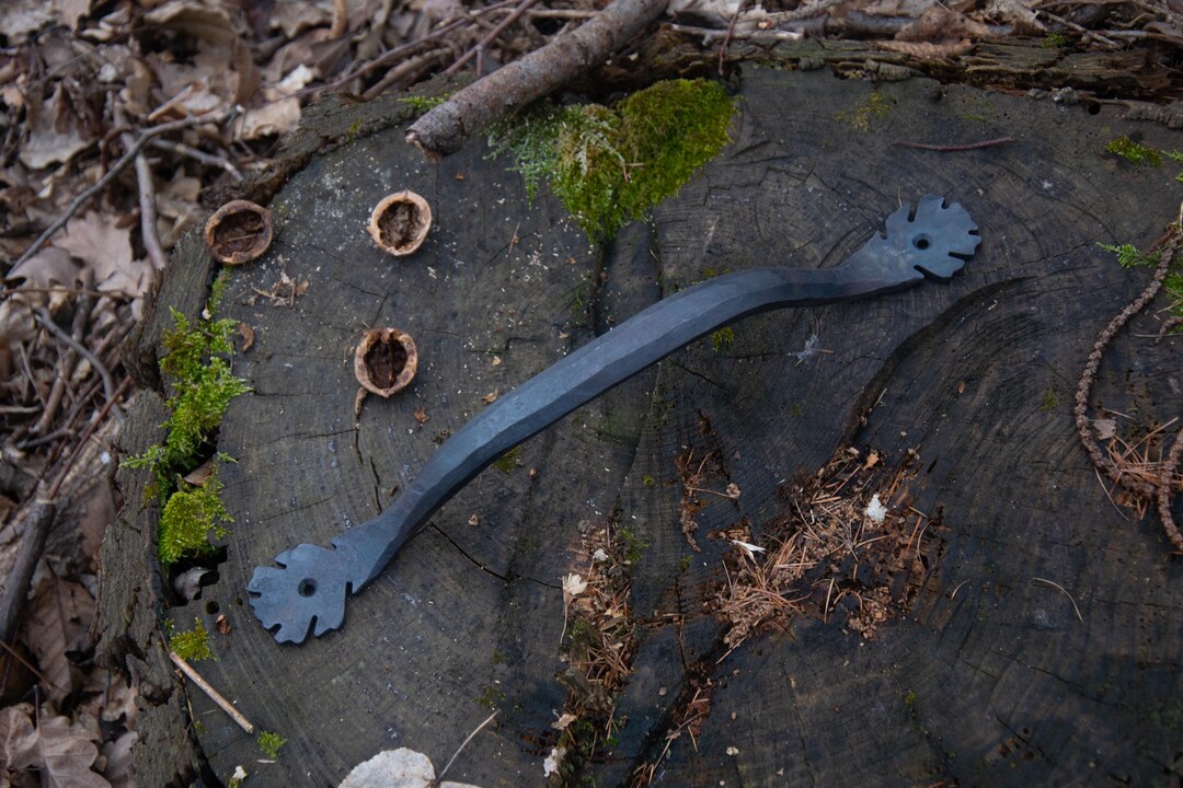 Handforged Door Pull, Handle With Oak Leaf Ornament. - Etsy