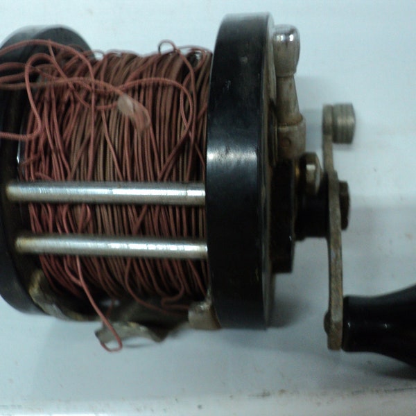 Vintage Fishing Reel - Etsy