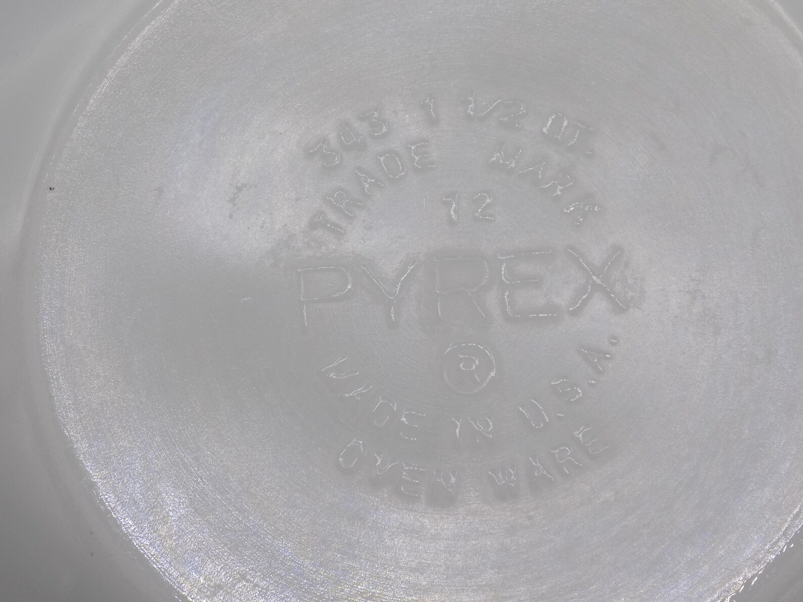 Vintage Pyrex Arches 1970s Fish Scales Pattern 1.5 Qt. Mixing Bowl/oven ...