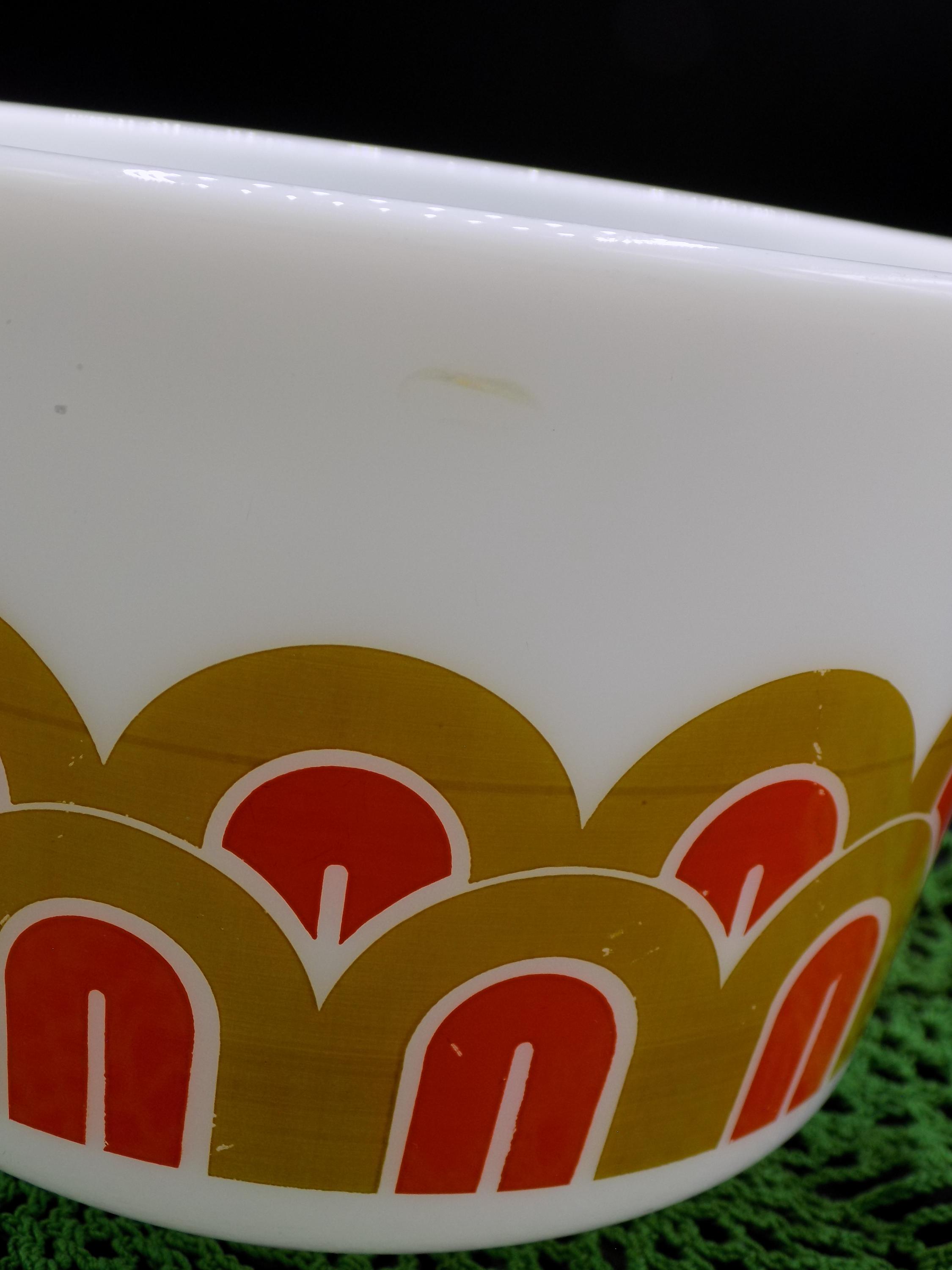 Vintage Pyrex Arches 1970s Fish Scales Pattern 1.5 Qt. Mixing Bowl/oven ...