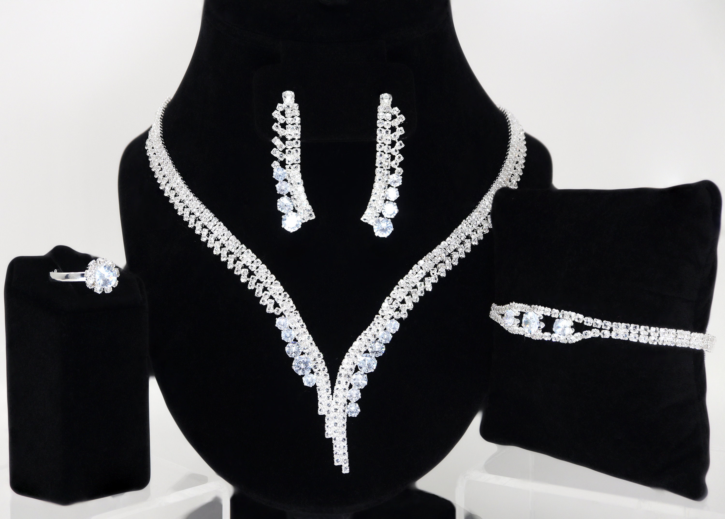 Swarovski Crystal Silver V-shaped Leaves Droplets - Etsy