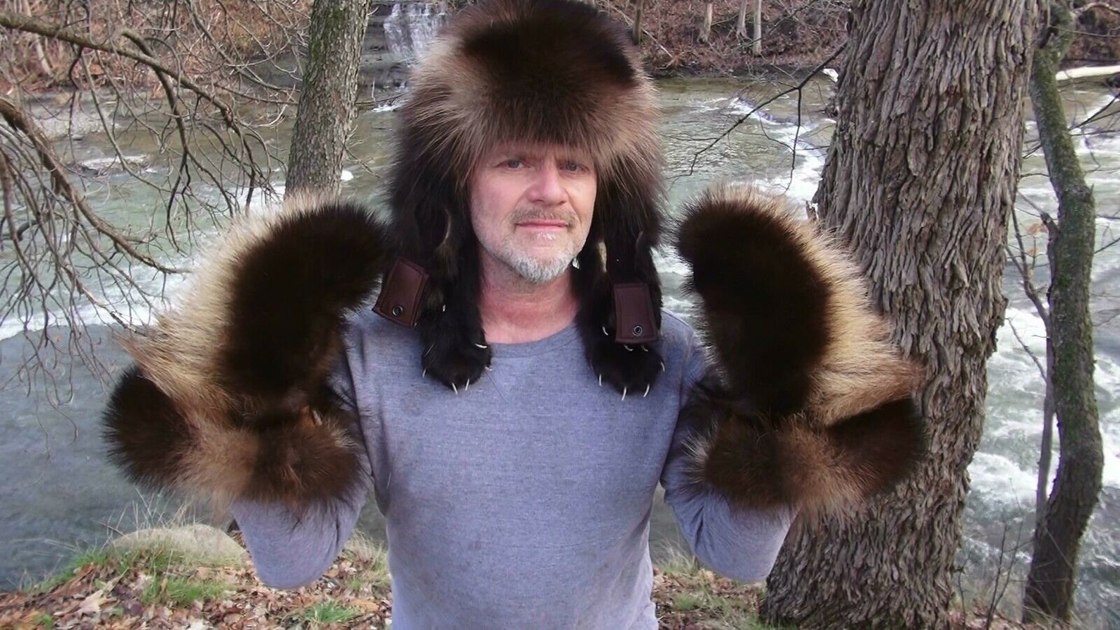 Wolverine Fur Mittens * Cold Weather * Coyote Beaver Red Fox Wolf Women ...