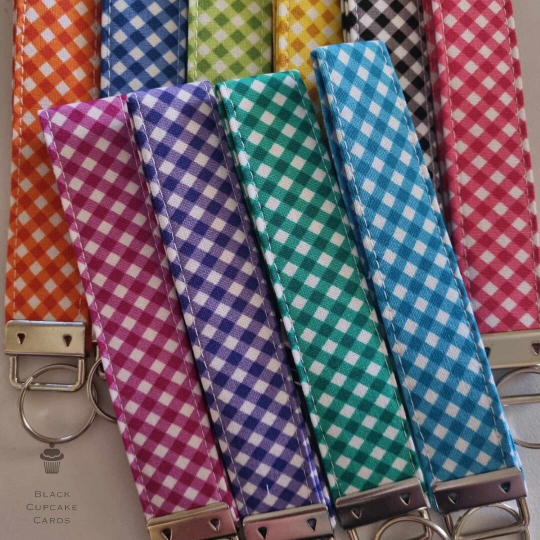 Gingham Fabric Key Fobs| Handmade | Wristlet | Key Holder | Fabric Key ...