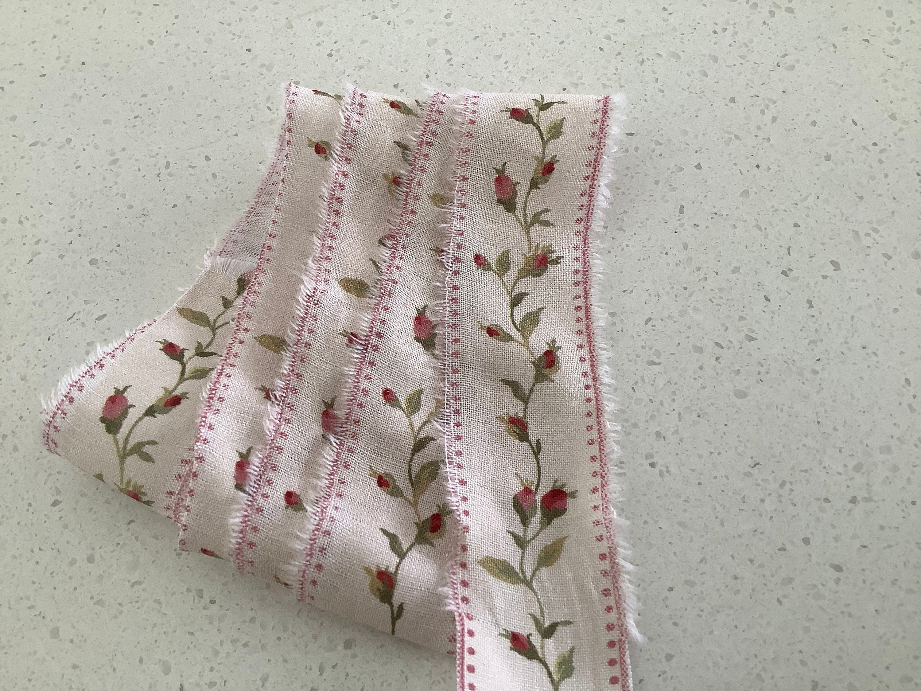 Frayed Ribbon, Floral Ribbon, Roses, Fabric Trim, Junk Journal, 3cm ...