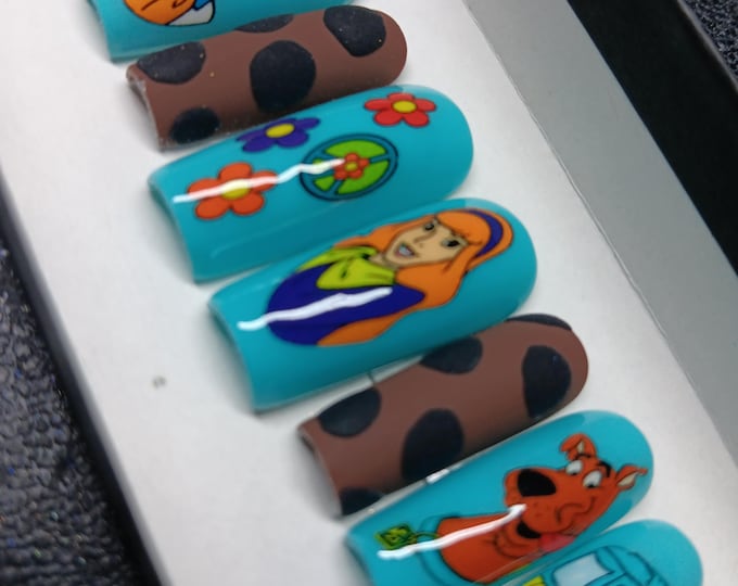 Cartoon Freestyle Retro Press on Nails Set - Etsy
