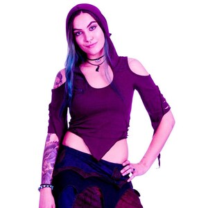 Slashed-back-top-cotton With Pointy Hoodie -3-4-sleeves,psy Trance ...