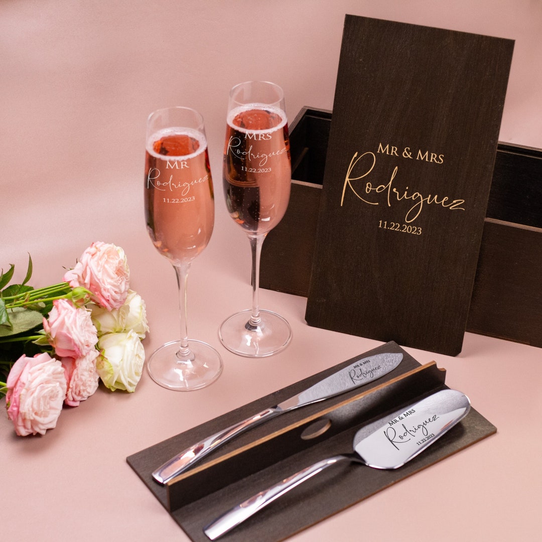 Personalized Wedding Set, His and Her Wedding Flutes and Cake Server ...