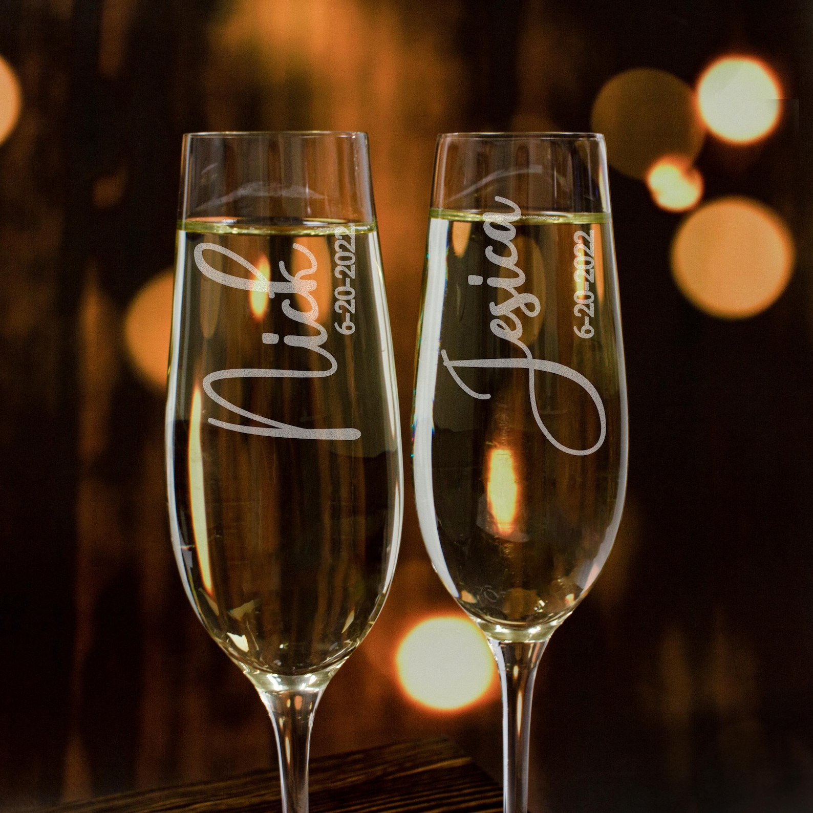 Set of 2 Personalized Wedding Flutes Engraved Couple Champagne | Etsy