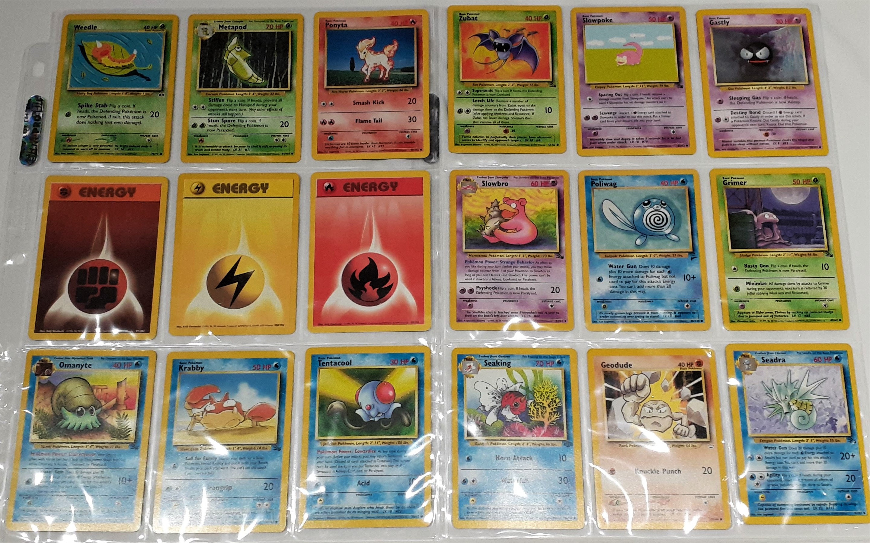 90 Original Cerca de Mint 1999-2002 POKEMON Unlimited Pokemon Game ...