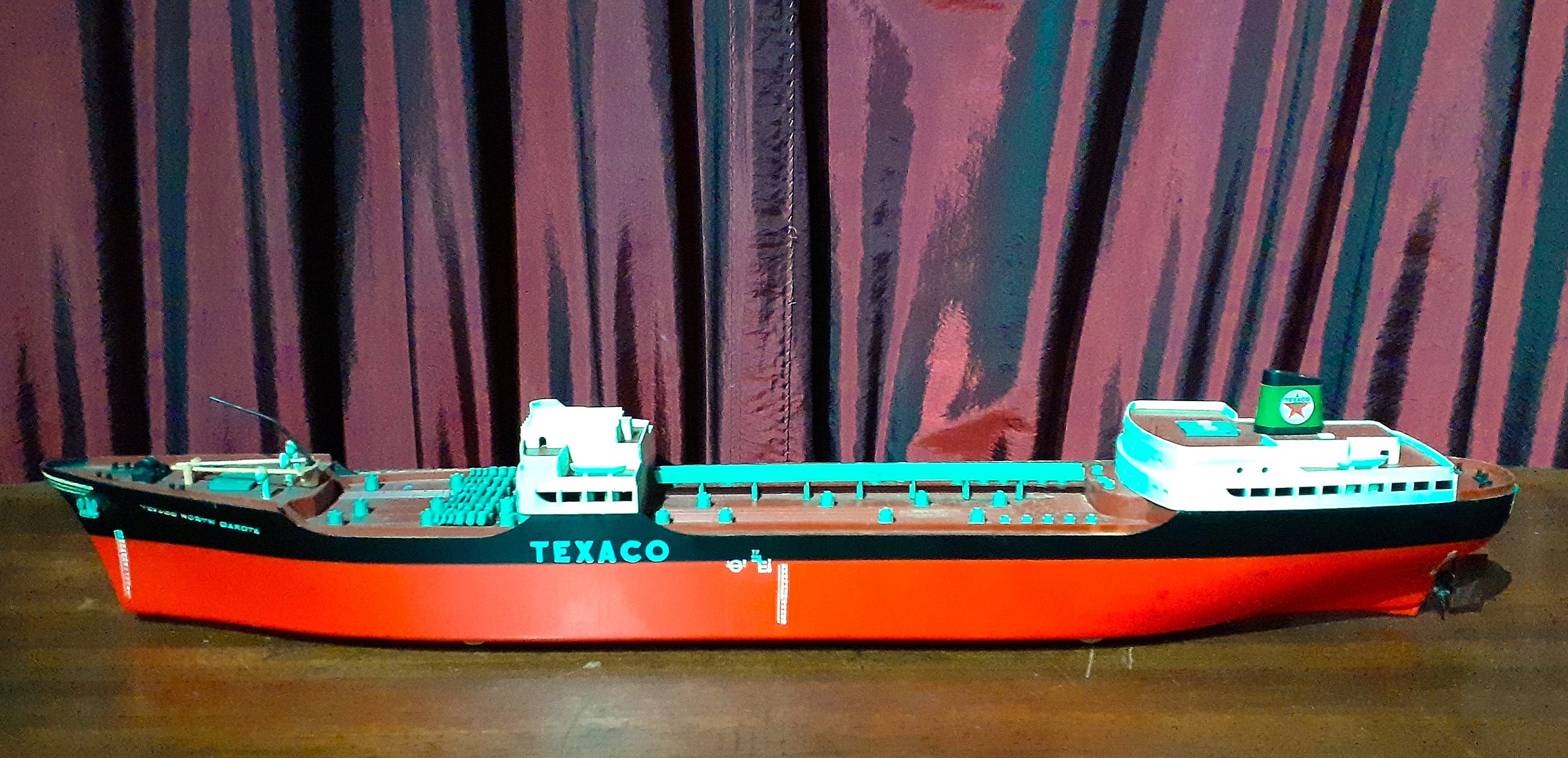 Vintage 1961 Wen-mac SS Texaco North Dakota Oil Tanker Battery Operated Toy Texaco Advertising ...