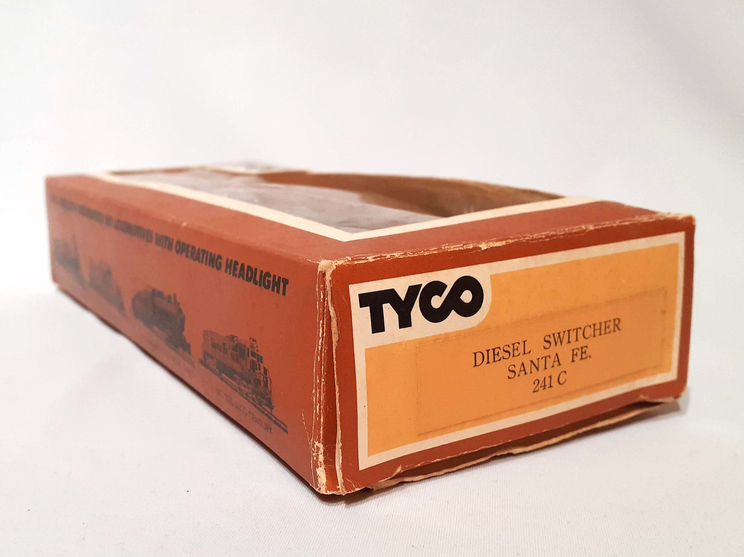 Vintage HO Scale Lighted Tyco Santa Fe Diesel Switcher Engine 241C ...