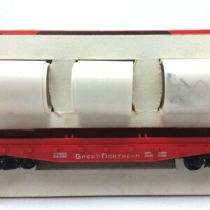 Vintage 1970s Tyco Great Northern Skid Flat Car With Pipe Load HO Scale Model Electric Train Car ...
