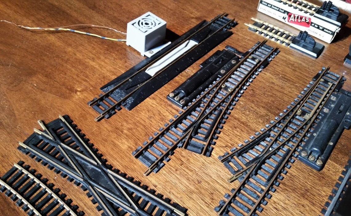 Vintage 1960s Atlas HO Scale Model Railroad Electric Switches Specialty ...
