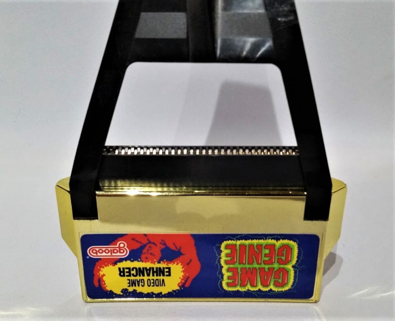 Vintage 1990 Sega Genesis Game Genie Galoob Model 7356 GOLD Edition ...