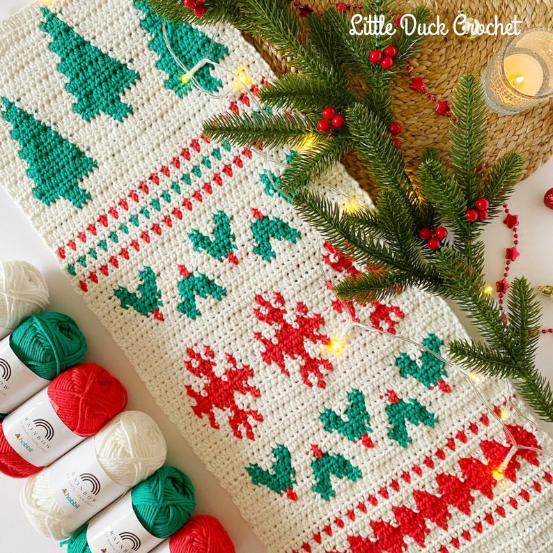 Holly Jolly Crochet Table Runner PDF Pattern | Christmas Crochet Table ...