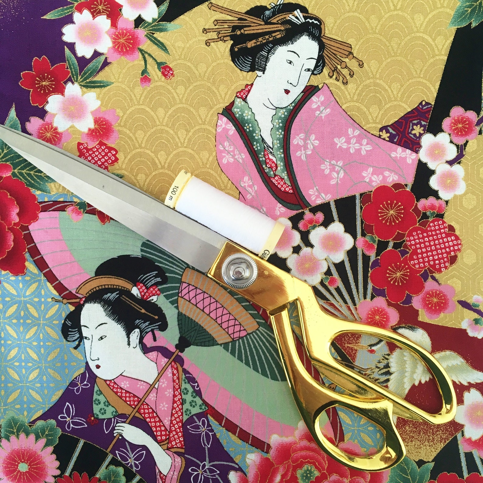 Geisha Fabric, Japanese Ladies Fabric, Metallic Fabric, Fans, Gold ...