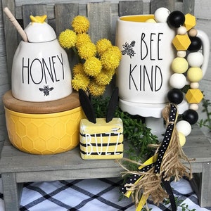 Bee Inspired Place Setting Block, Bee Decor, Bee Tiered Tray Decor ...