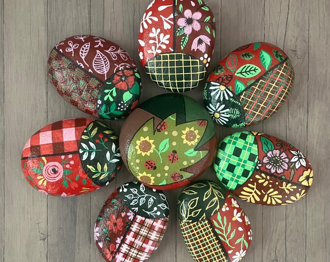 Ladybug Painted Rocks Patchwork Stone Art Rock Garden Flower Stone ...