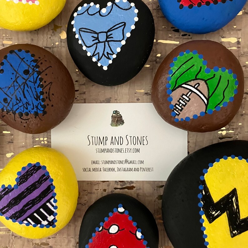 Peanuts Cartoon Flower Painted Rock Heart Stone Art Rock Garden Charlie ...