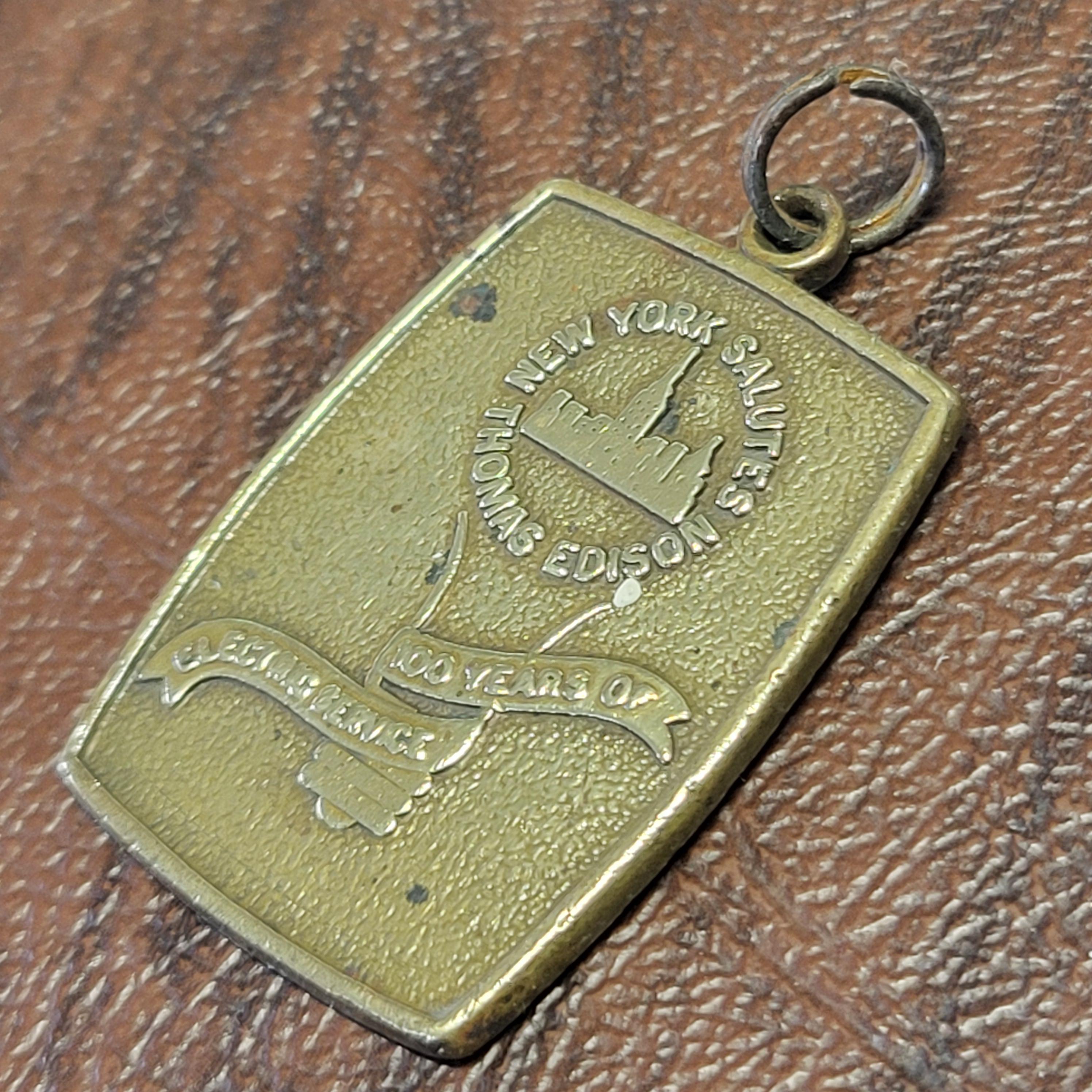 Vintage Con Edison Medallion, "new York Salutes Thomas Edison" Medal ...