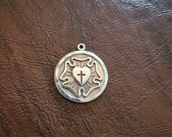 Luther Rose Pendant - Etsy