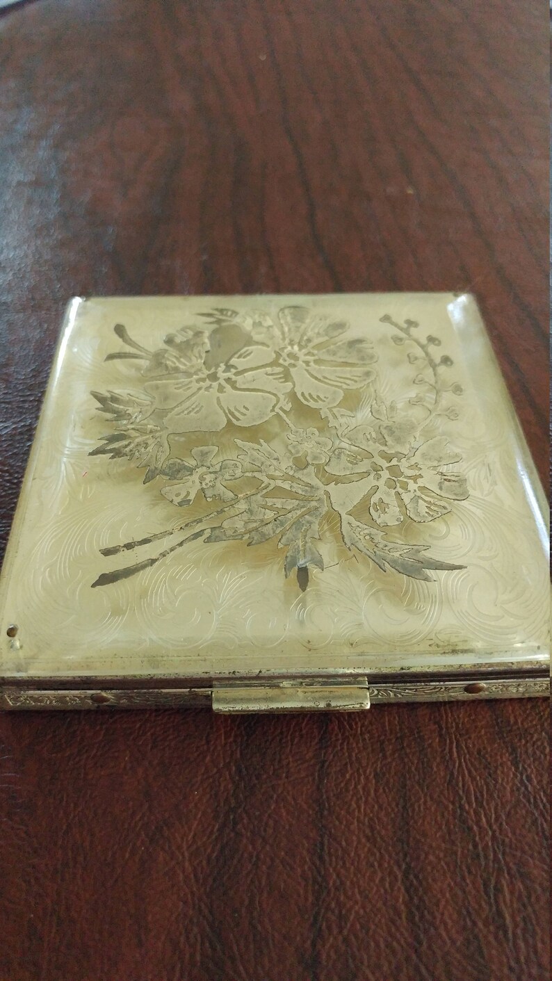 Vintage Rex Fifth Avenue Powder Compact, Silver-tone With Etched Design ...