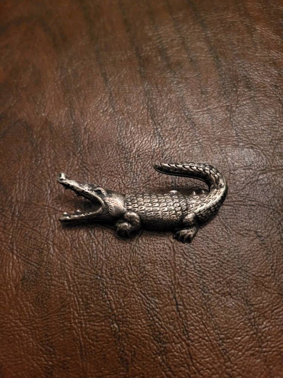 vintage alligator brooch - Gem