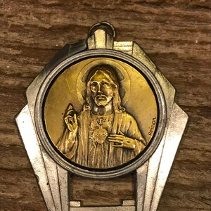 Vintage Signed Reimon Medallion of Jesus With Sacred Heart in a Silver ...