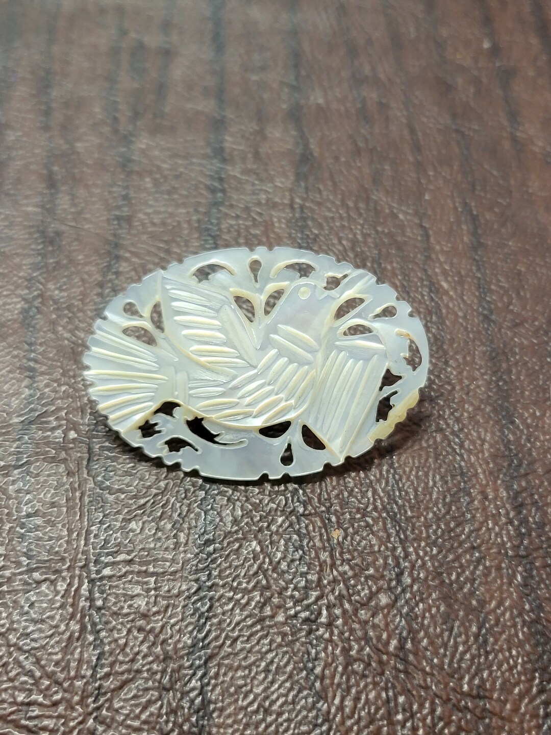 Mother of Pearl Peace Dove Brooch, Iridescent Mother of Pearl, Vintage ...