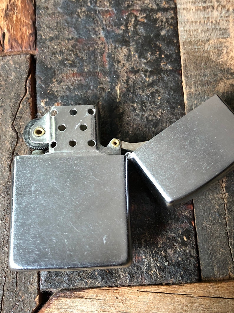 Vintage Korea Supreme Cigarette Lighter With a Reverse Painting ...