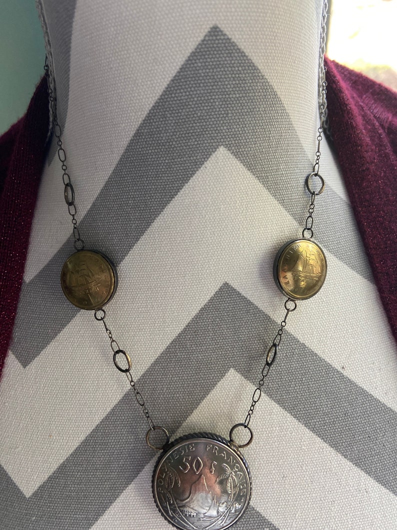 Unique Eaahnikh Ahmokpatia Greek Coin and Polynesie Francaise | Etsy