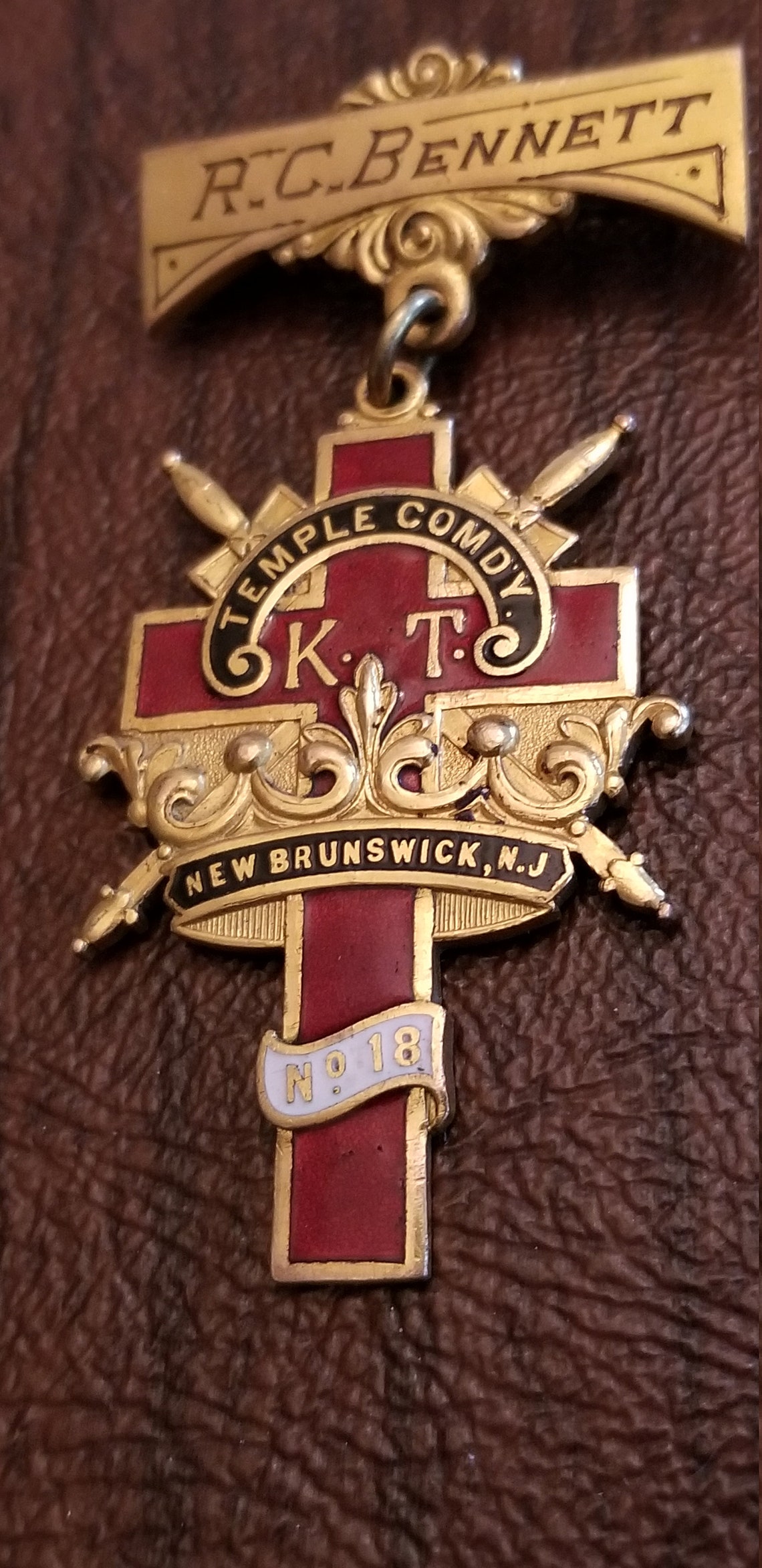 Beautiful Vintage Enameled Knights Templar Badge, New Brunswick, NJ No ...