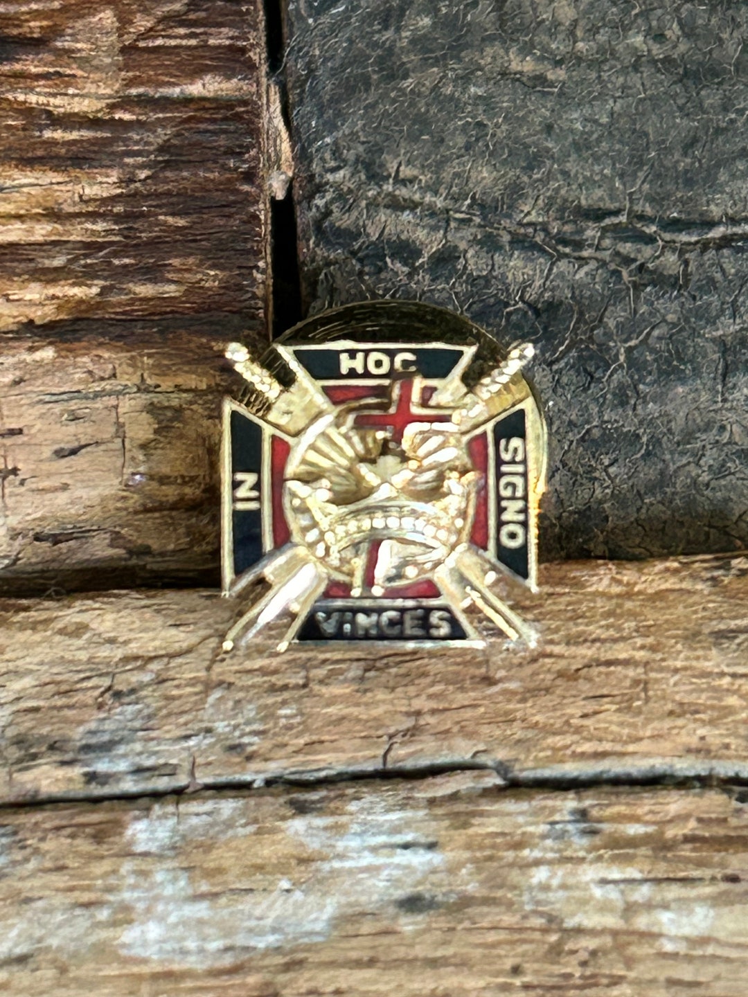 14k Gold and Enamel in Hoc Signo Vinces Masonic Knights of the Templar ...