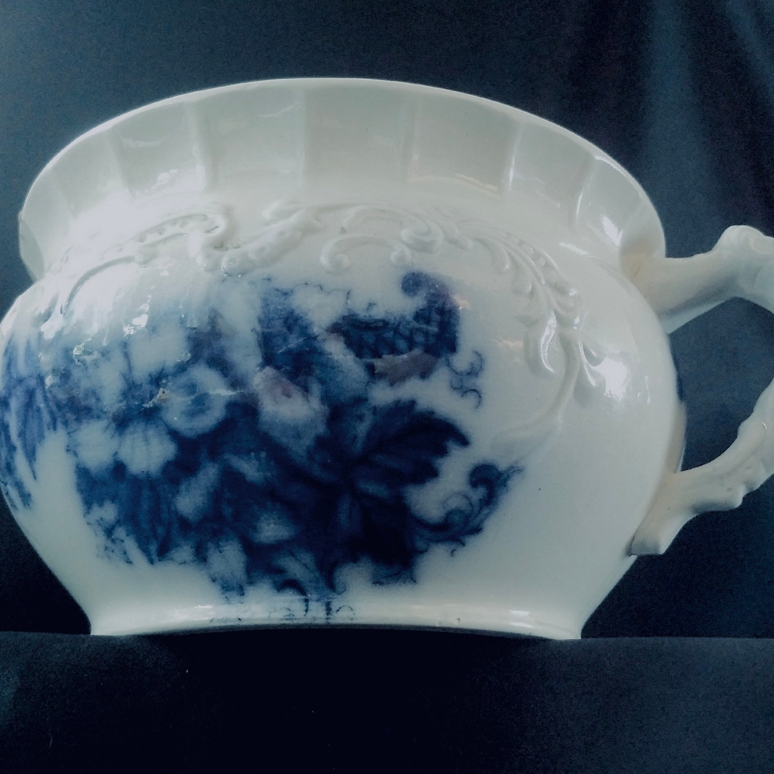 19th Century Flow Blue Porcelain Chamber Pot, Beautiful Georgian ...