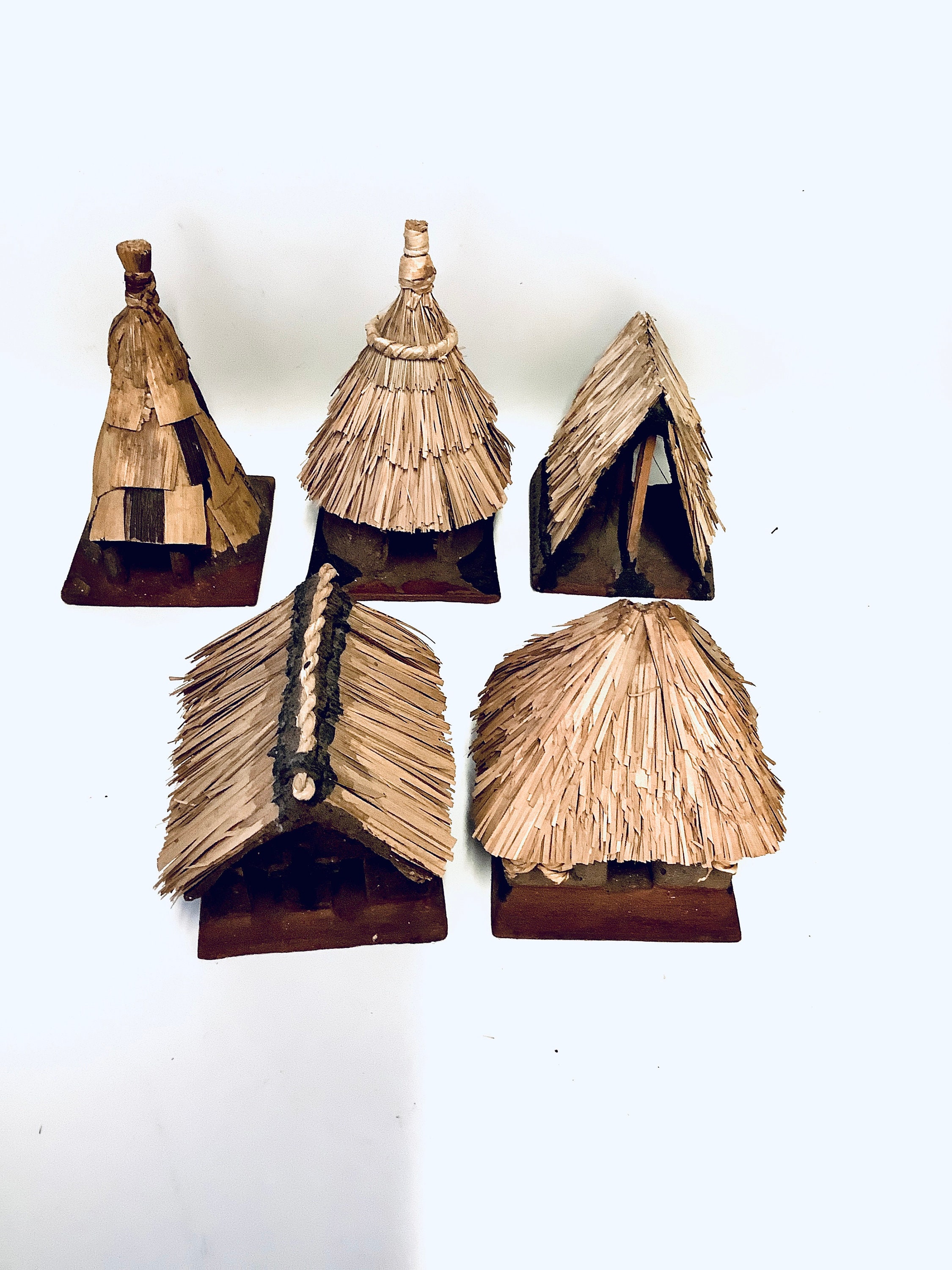 KYARUZI East AFRICAN VILLAGE Mgongo Miniature Huts and Church Made of ...