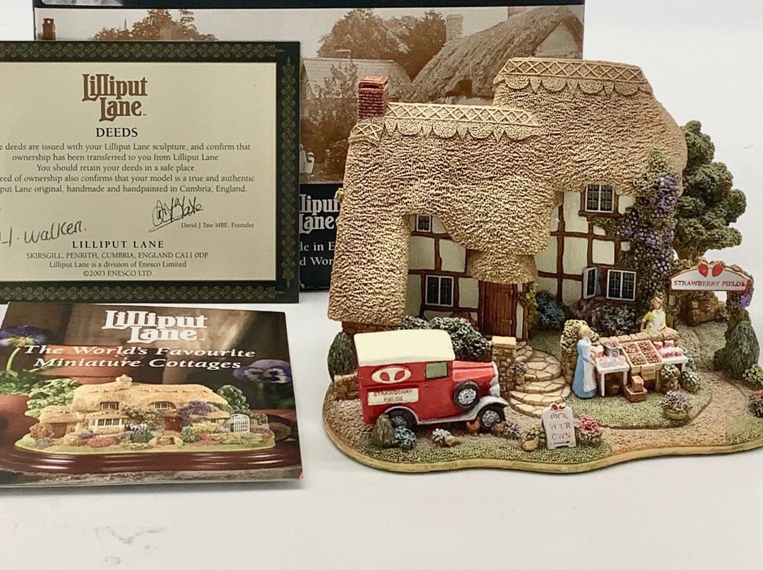 Lilliput Lane STRAWBERRY FIELDS MINIATURE Farm Shop 1999 - Etsy