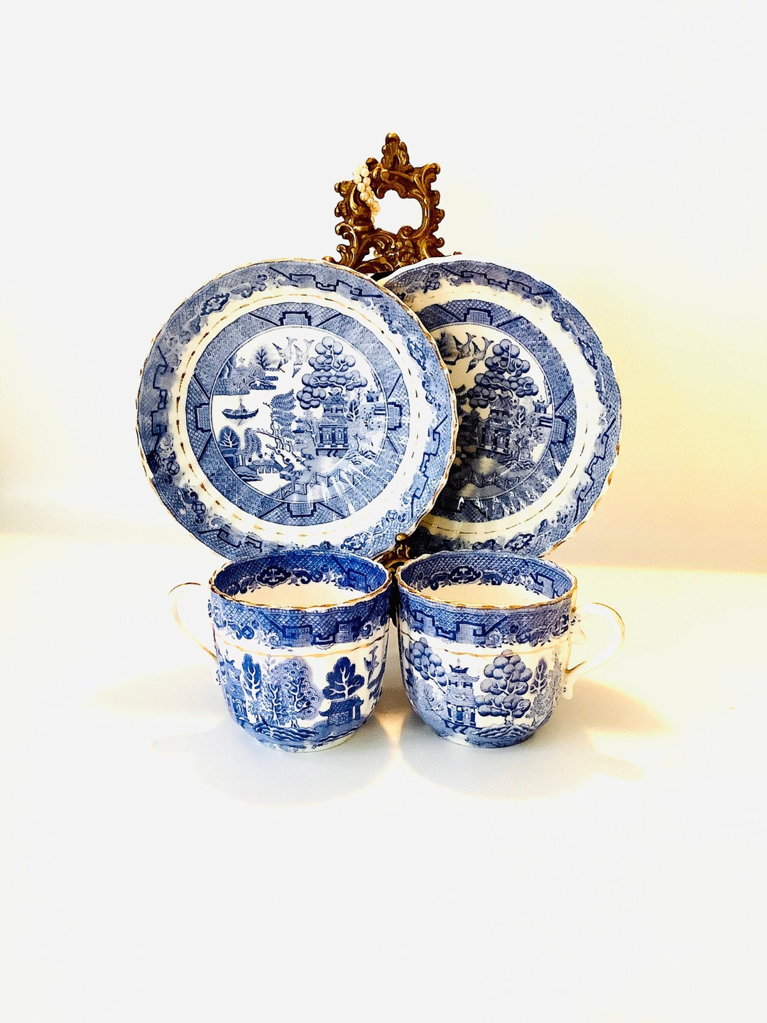 Pair of English 19th Century Spode Willow Pattern Teapot Cups & Saucers ...