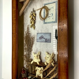 Huge & Fabulous (60cm) Shadow Box Featuring 3 Little Pigs in a Barn ...