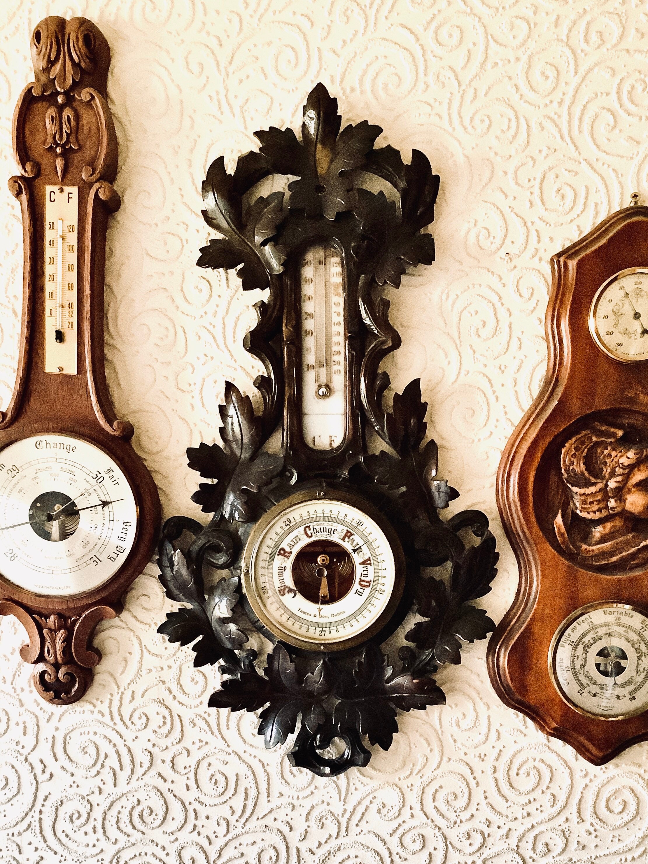 Antique Victorian YEATS & SON, DUBLIN Carved Oak Barometer ...