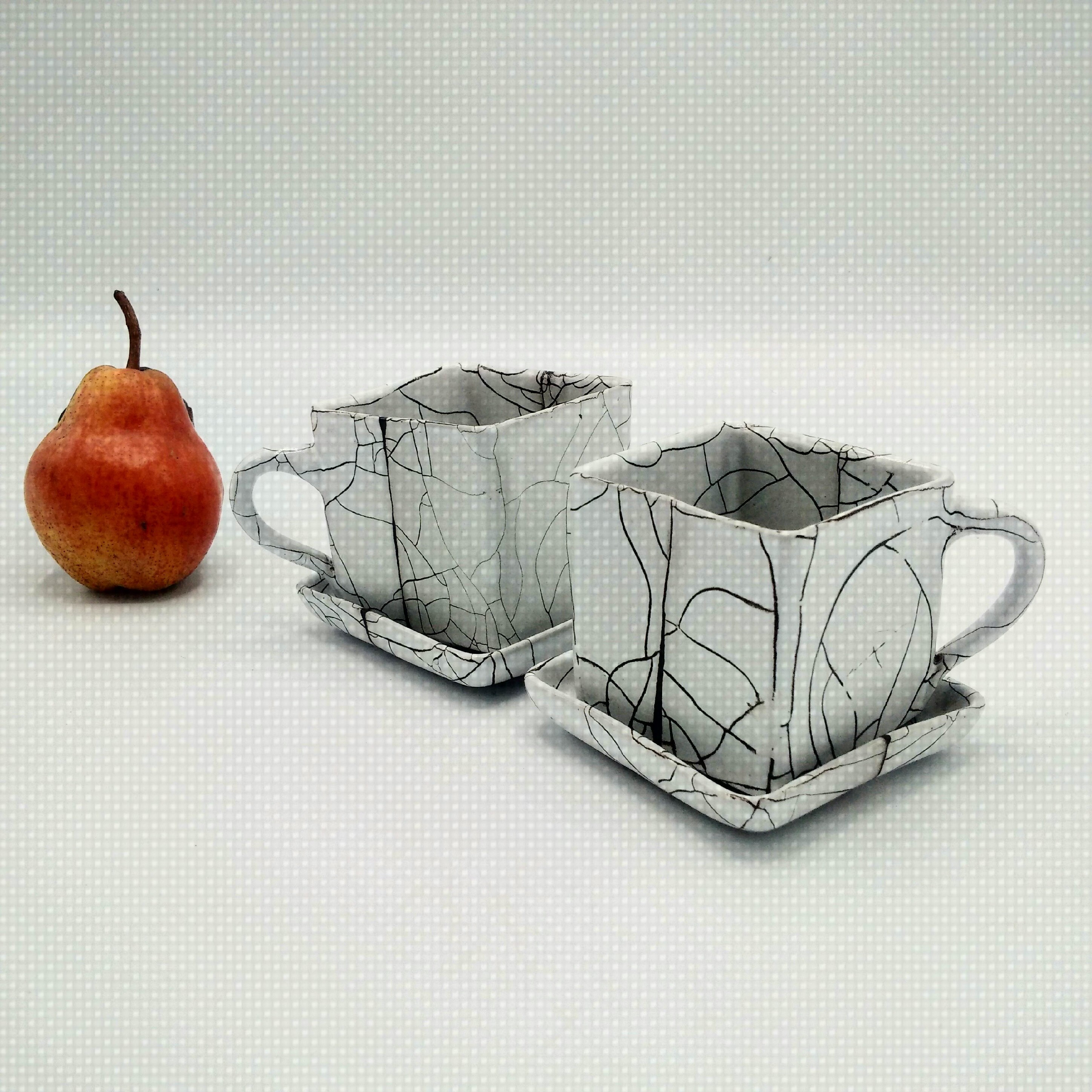 Hand-made Set of 2 ''Cracked Cups'' in Bold | Etsy