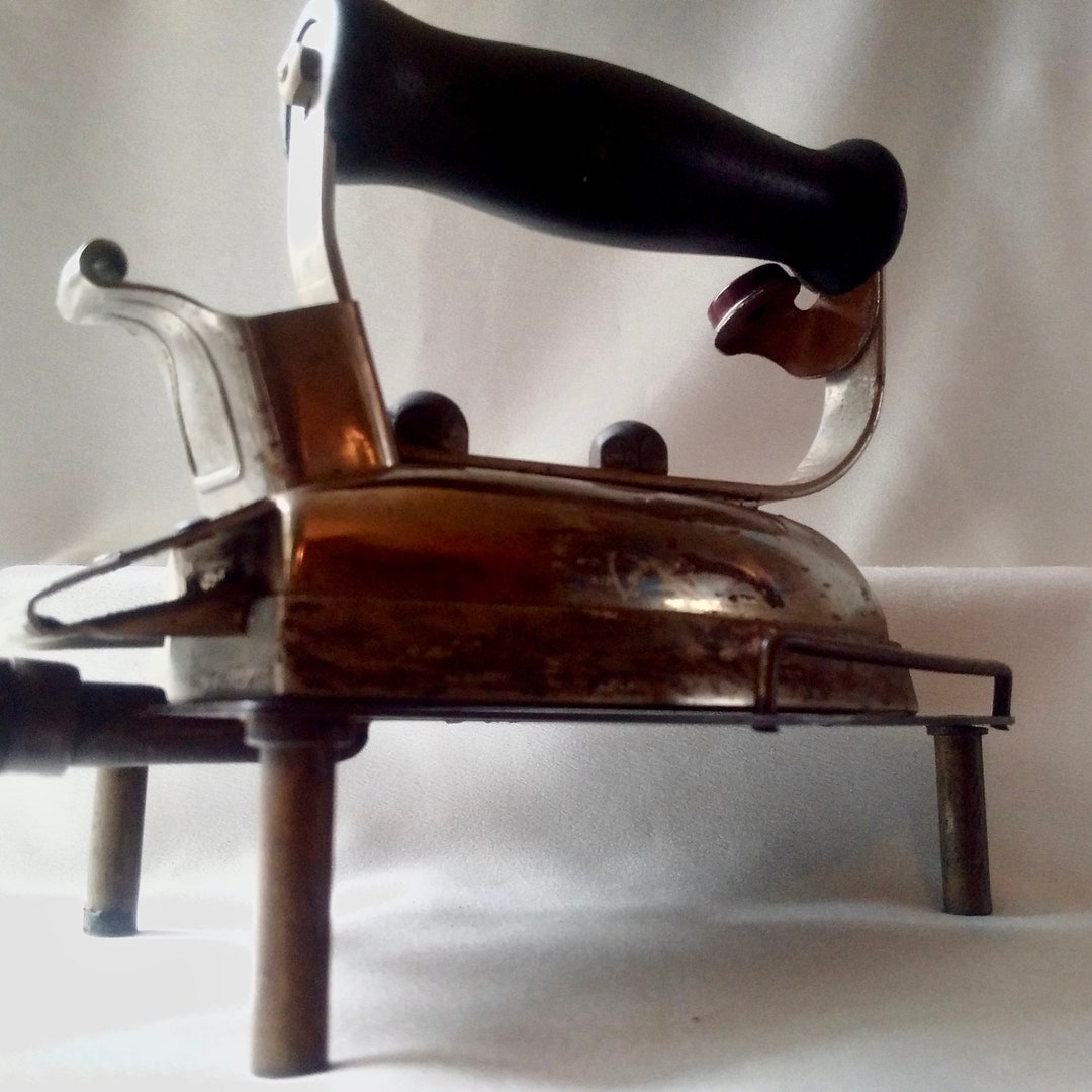 World’s First ELECTRIC IRON! Made in Birmingham, England, Revolutionary ...
